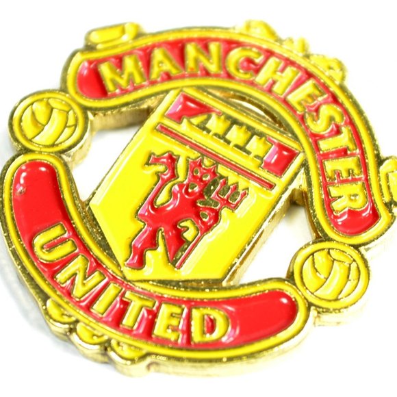 Manchester United FC | Accessories | Manchester United Fc Badge Pin ...